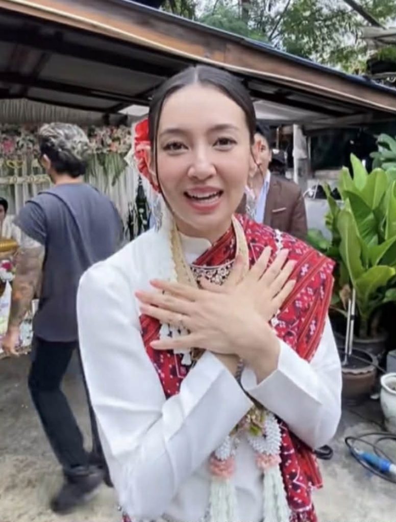 แฟนๆยิ้มไม่หุบ หลังเห็นภาพงานแต่ง เบลล่า ราณี บอกเลยฟินทุกช็อต – ข่าวสังคม